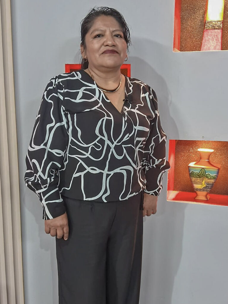 MUJER INQUEBRANTABLE - La Luz